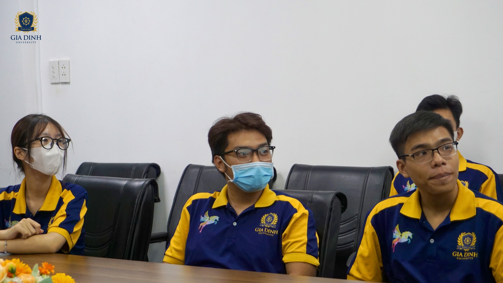 Sinh viên năm nhất khoa Công nghệ thông tin GDU kiến tập tại Công ty cổ phần Mạng xã hội du lịch ...